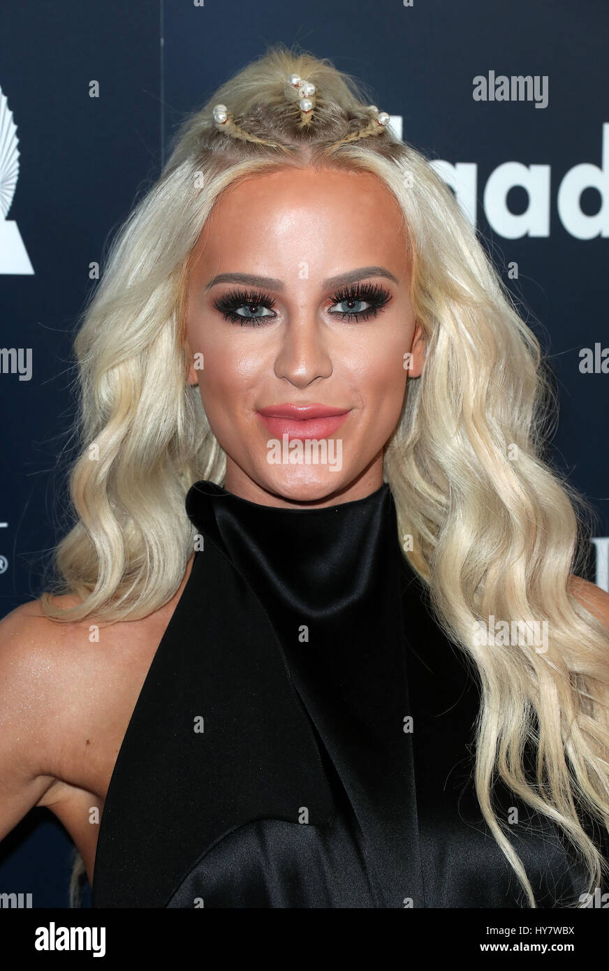 Gigi gorgeous hi-res stock photography and images - Alamy