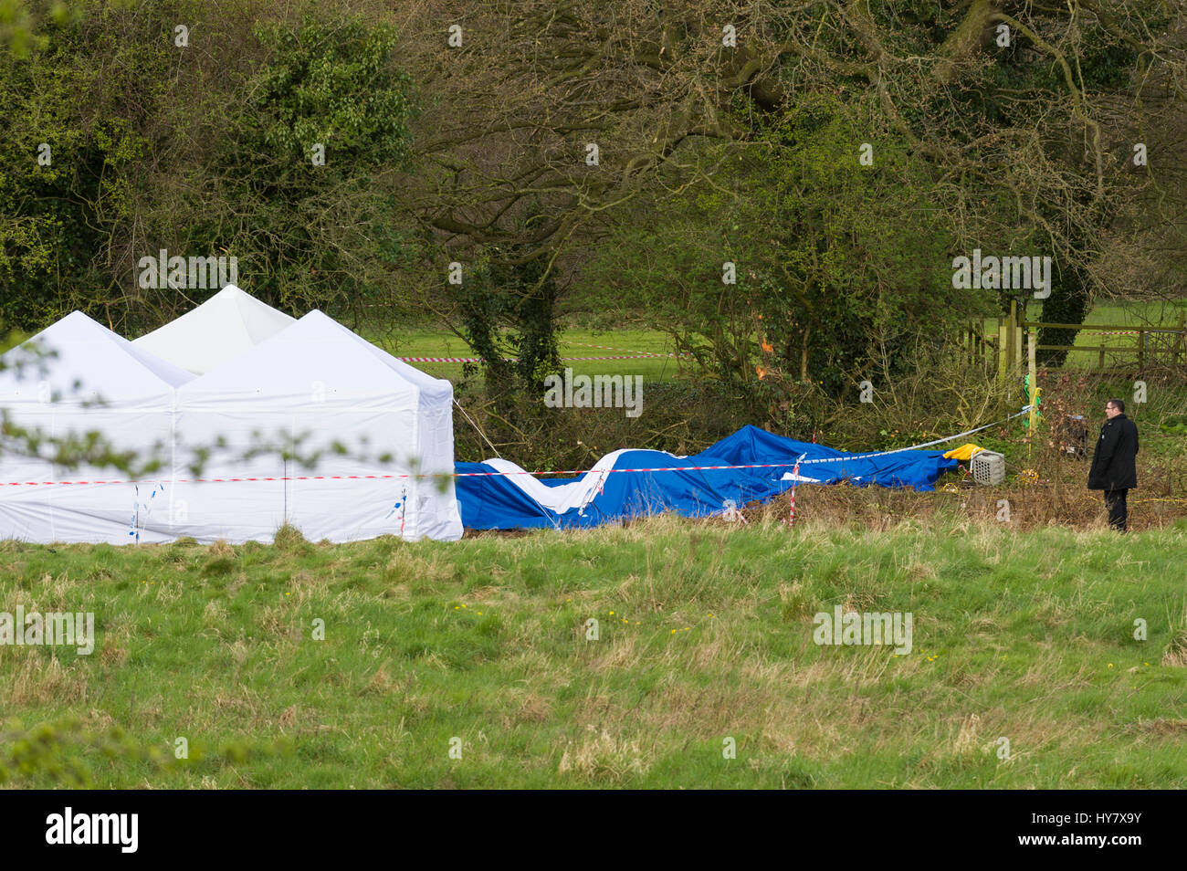 Police forensic tents outside hi-res stock photography and images - Alamy