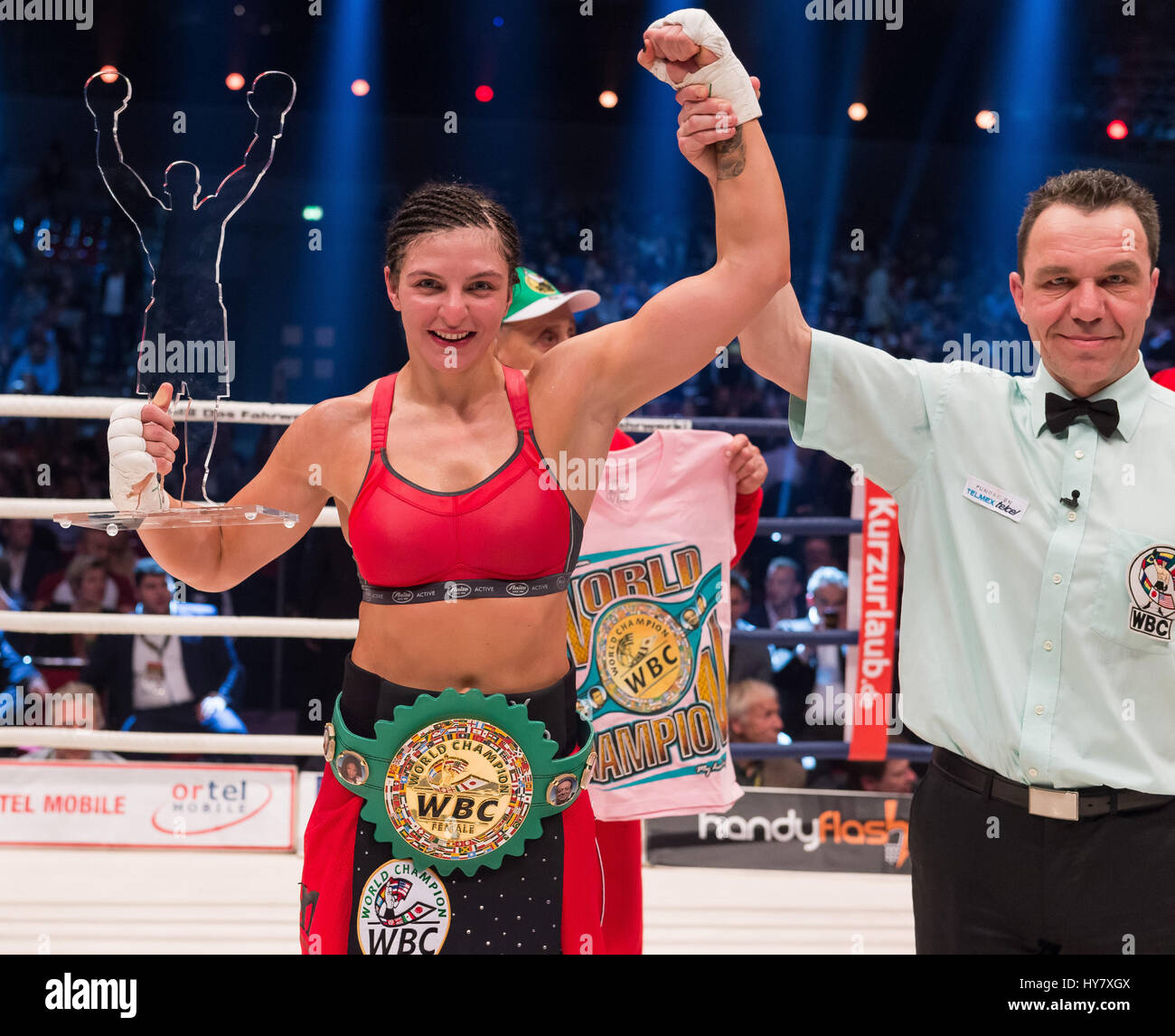 Dortmund, Germany. 01st Apr, 2017. German boxer Christina Hammer ...