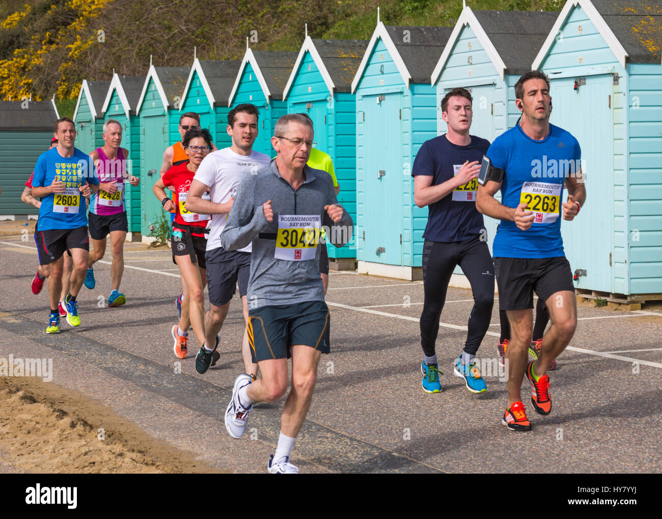 Bournemouth, Dorset, UK. 2nd Apr, 2017. Runners taking part in the half ...