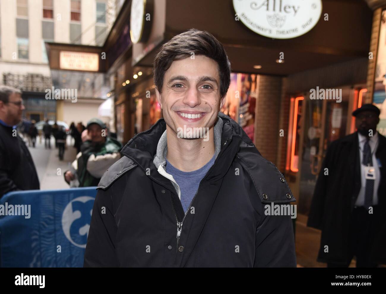 Celebrity candids sat hi-res stock photography and images - Alamy