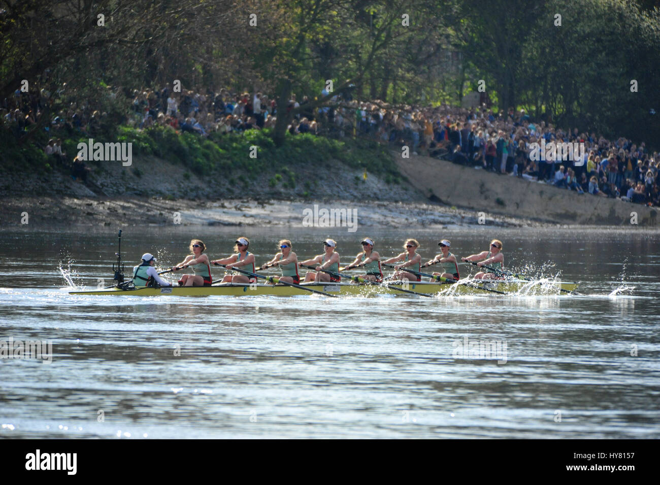 Cambridge university students rower hi-res stock photography and images ...