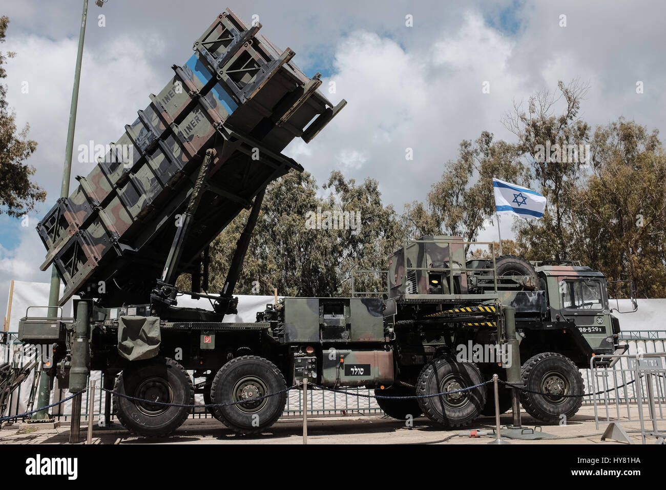 Hatzor Airbase, Israel. 2nd April, 2017. A Patriot missile launcher is ...