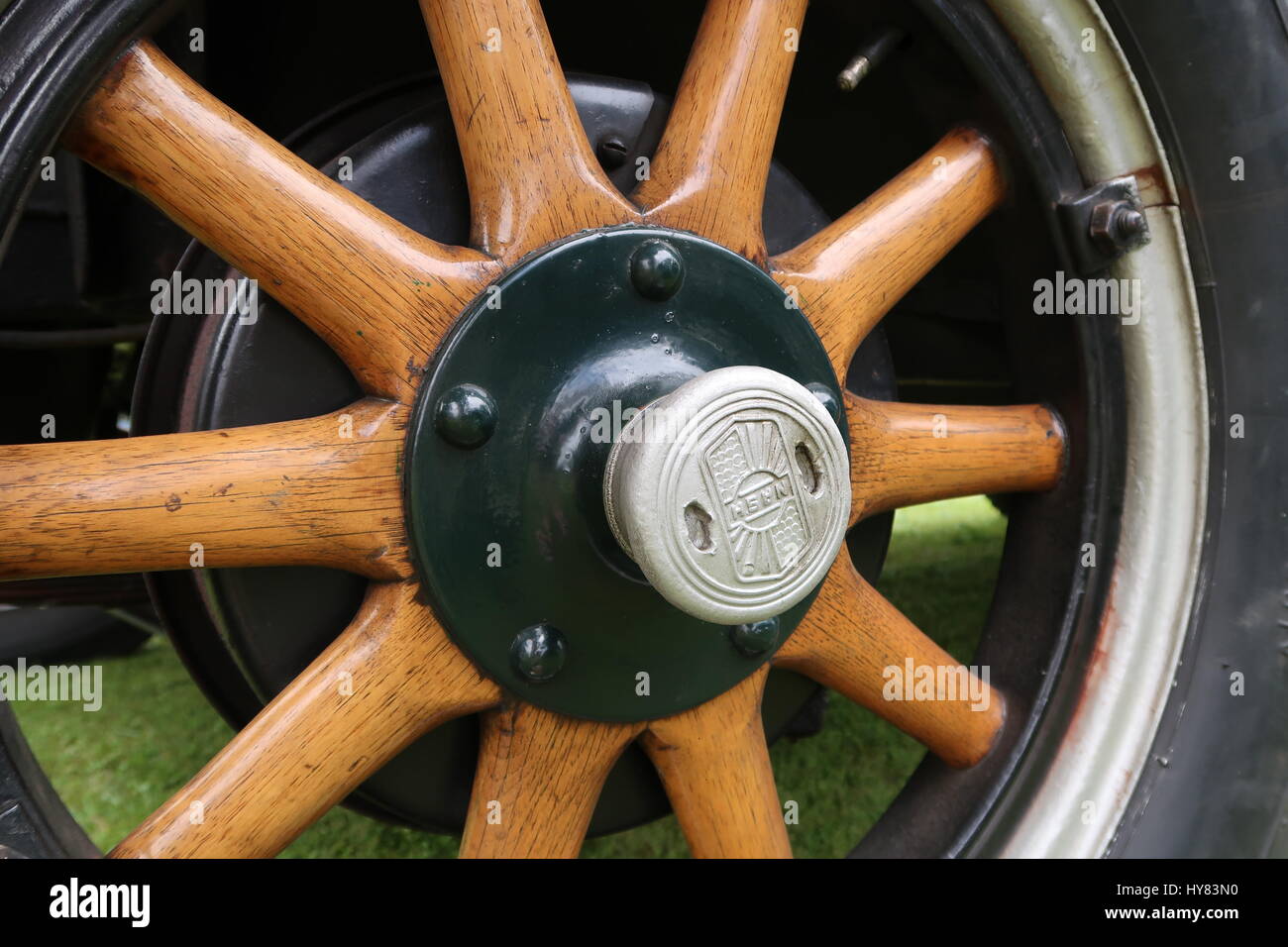 Wooden wheels wooden spokes hi-res stock photography and images - Alamy