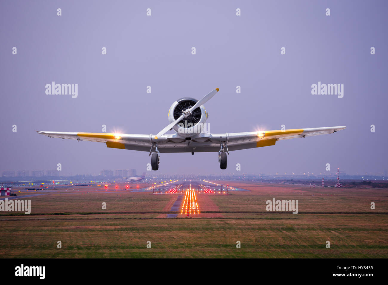 Runway sunrise takeoff hi-res stock photography and images - Alamy