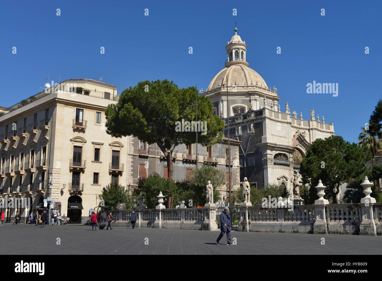 Chiesa della Badia Tu Sant'Agata, Piazza Duomo, Catania, Sicily, Italy ...
