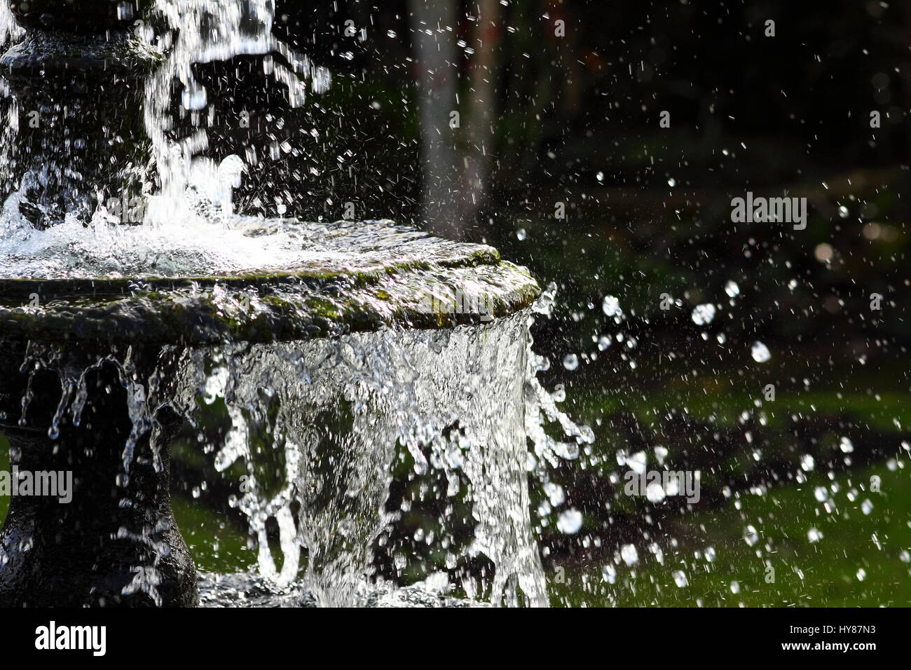 Garden water feature hi-res stock photography and images - Alamy