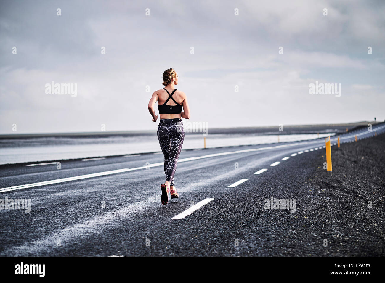 Women running hi-res stock photography and images - Alamy