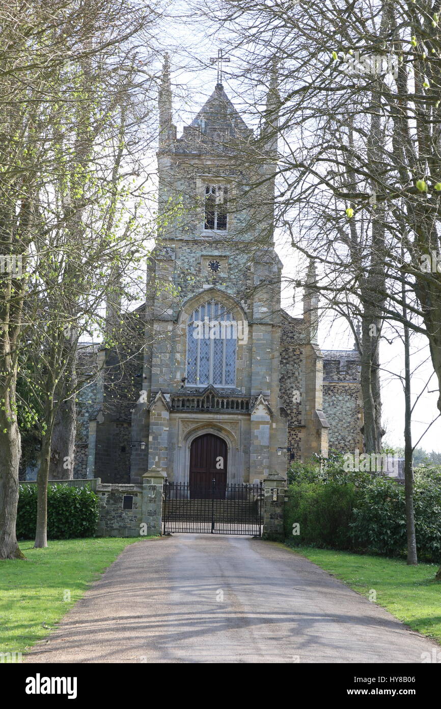 St. Peter and St. Paul Church at Albury in Surrey Stock Photo - Alamy