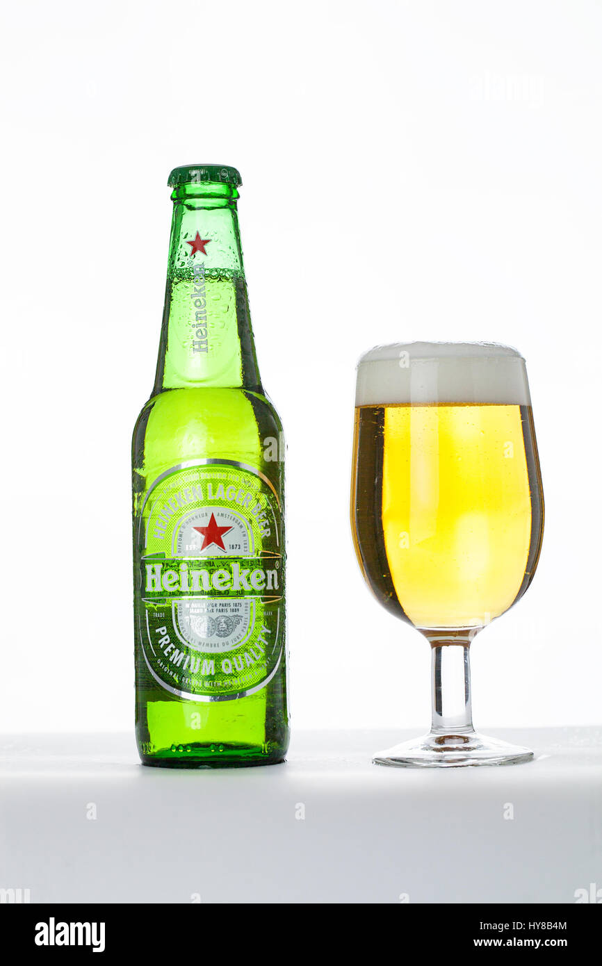 Cerveza heineken hi-res stock photography and images - Alamy