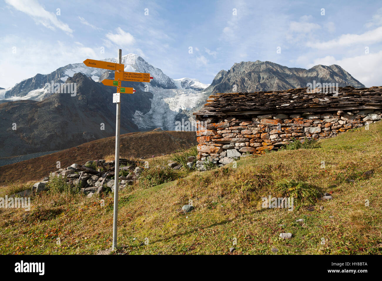 Haute route hut hi-res stock photography and images - Alamy