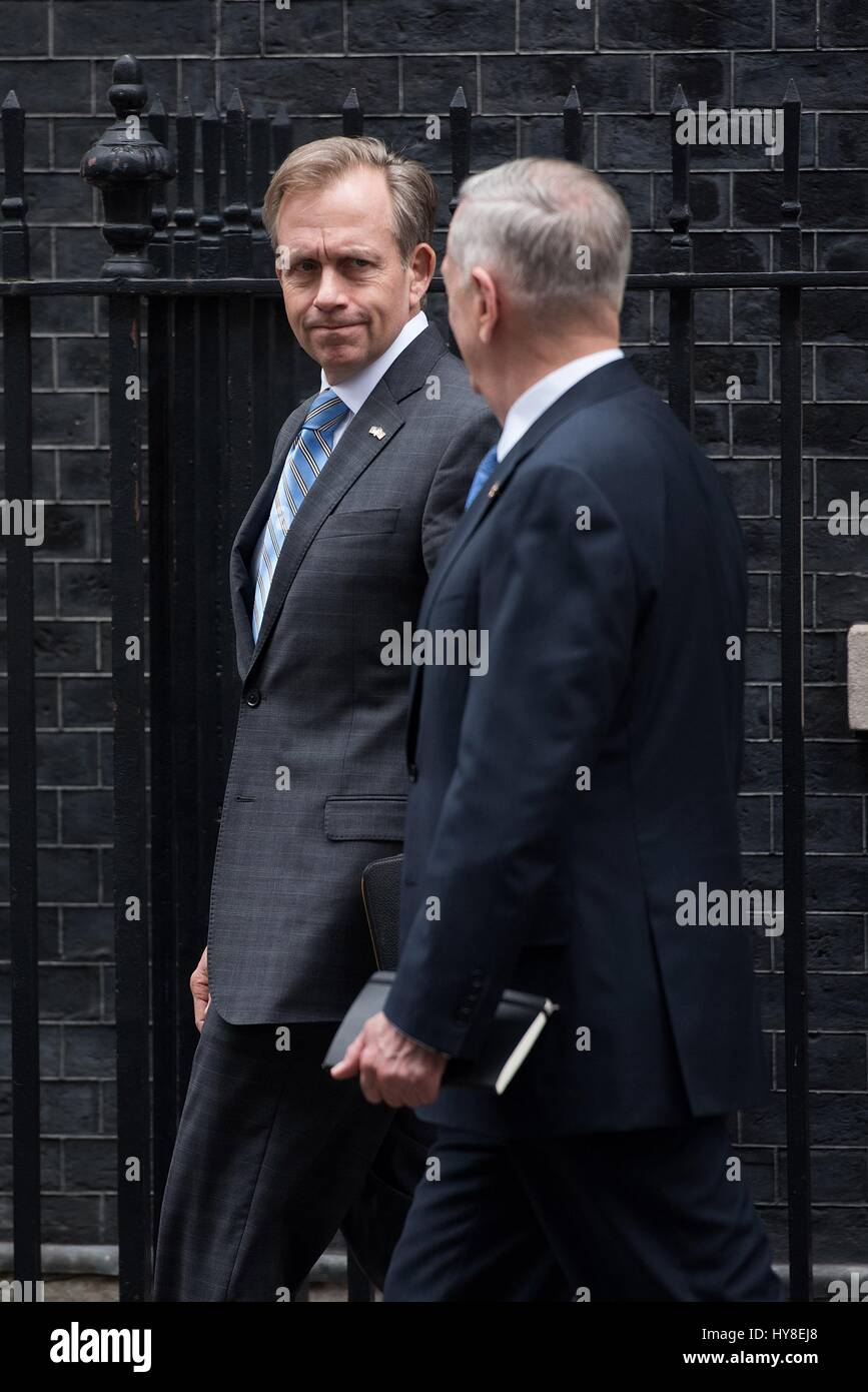 Walks in 10 downing street london hi-res stock photography and images ...