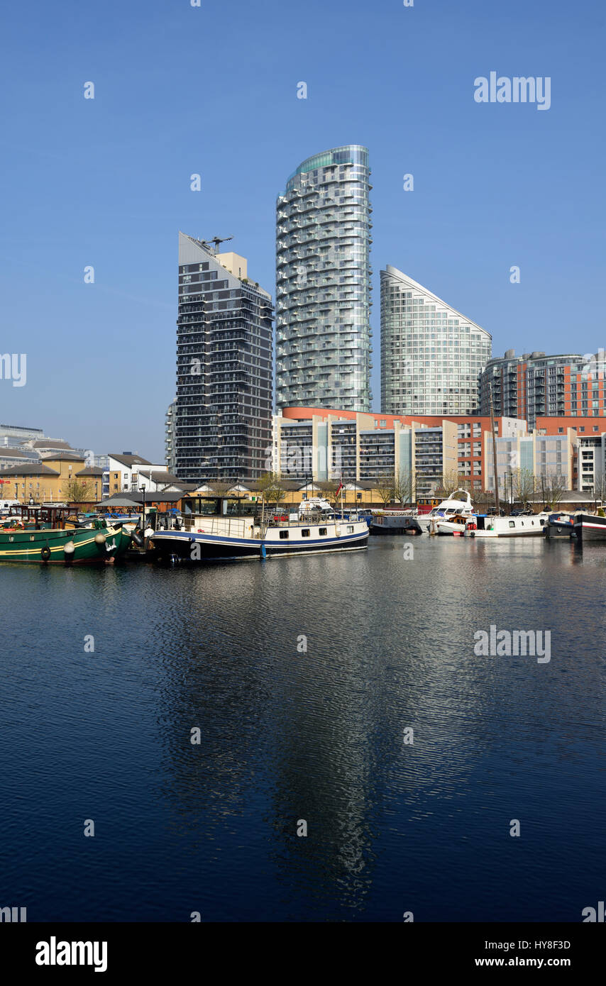 E14 poplar High Resolution Stock Photography and Images - Alamy