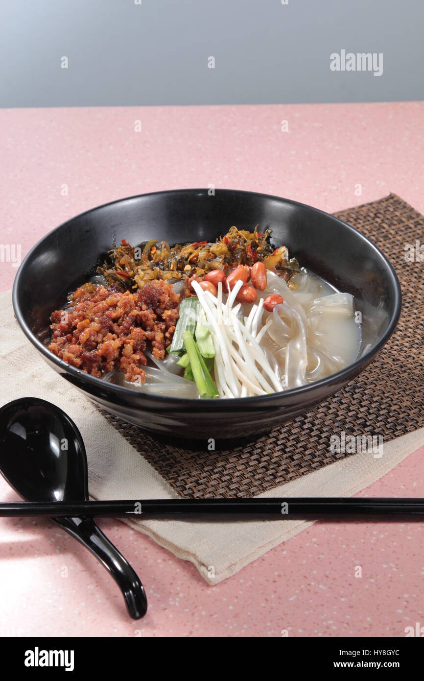 a cuisine photo of noodles with meat Stock Photo - Alamy