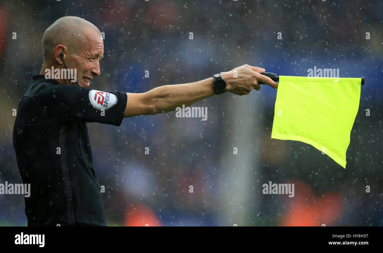 Assistant referee Mick McDonough during the Premier League match at the ...