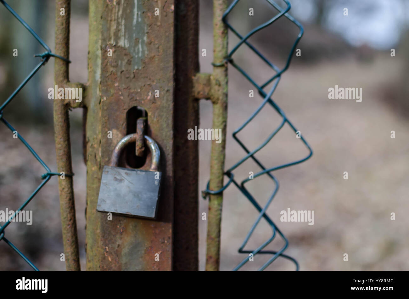 Broken iron gate hi-res stock photography and images - Alamy