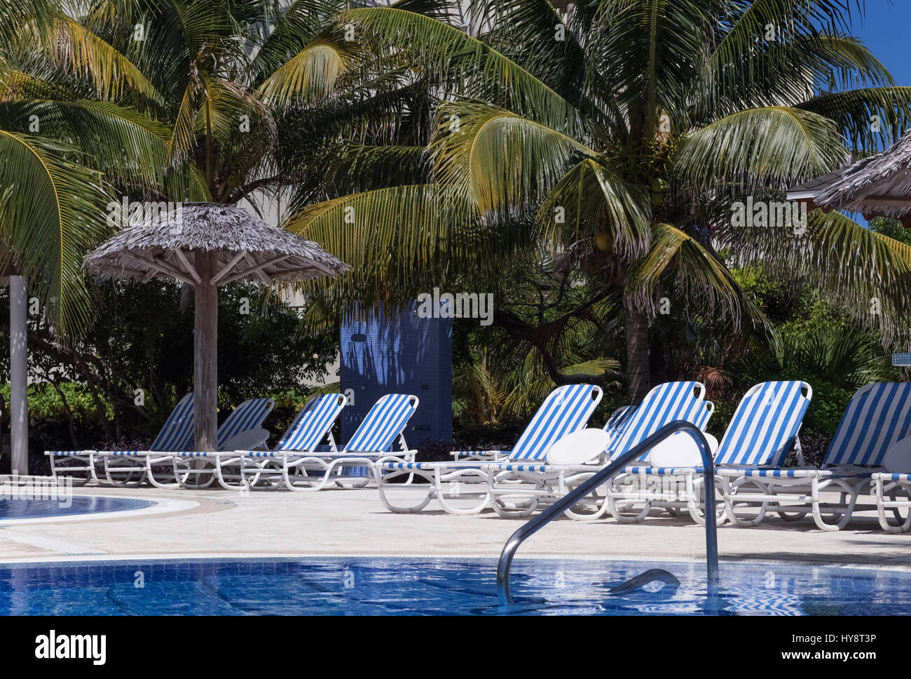 Swimming pool view with sun lounger - Serie Cuba Reportage Stock Photo ...