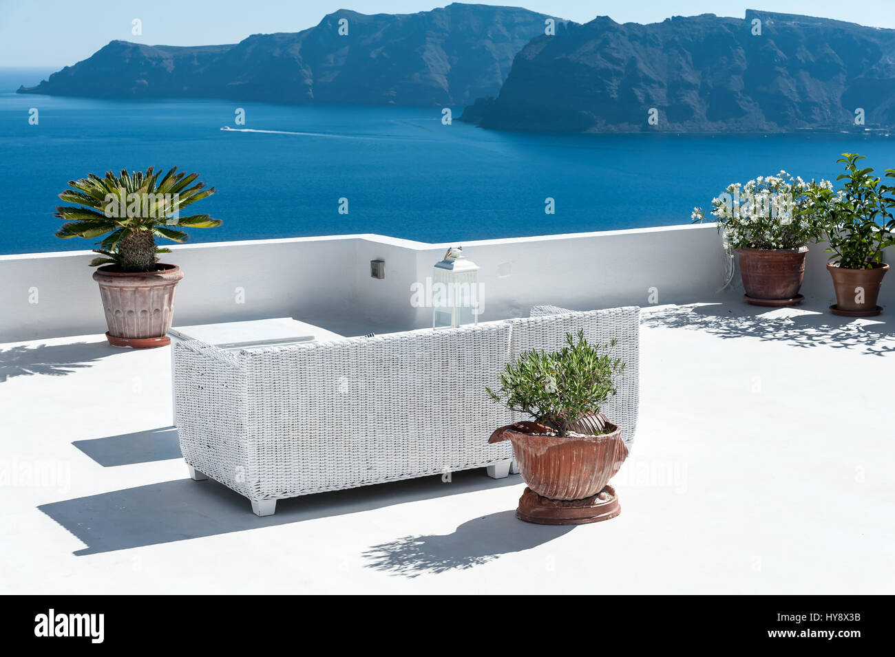 Terrace santorini volcano hi-res stock photography and images - Alamy