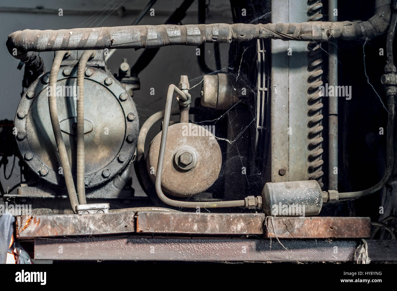 Old air compressor hi-res stock photography and images - Alamy