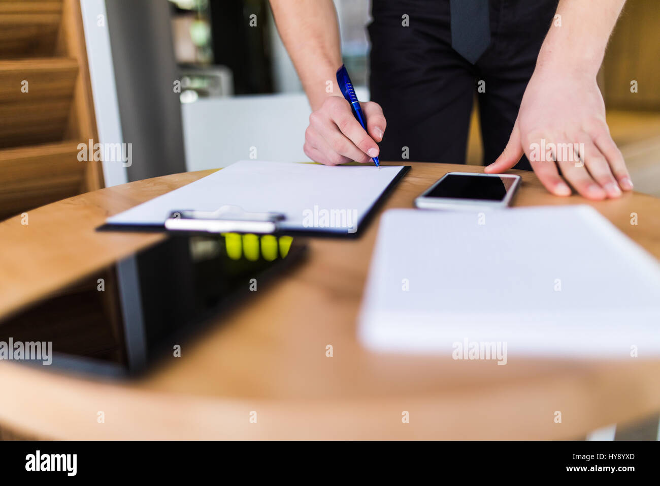 Close up business man signing contract making a deal Stock Photo - Alamy
