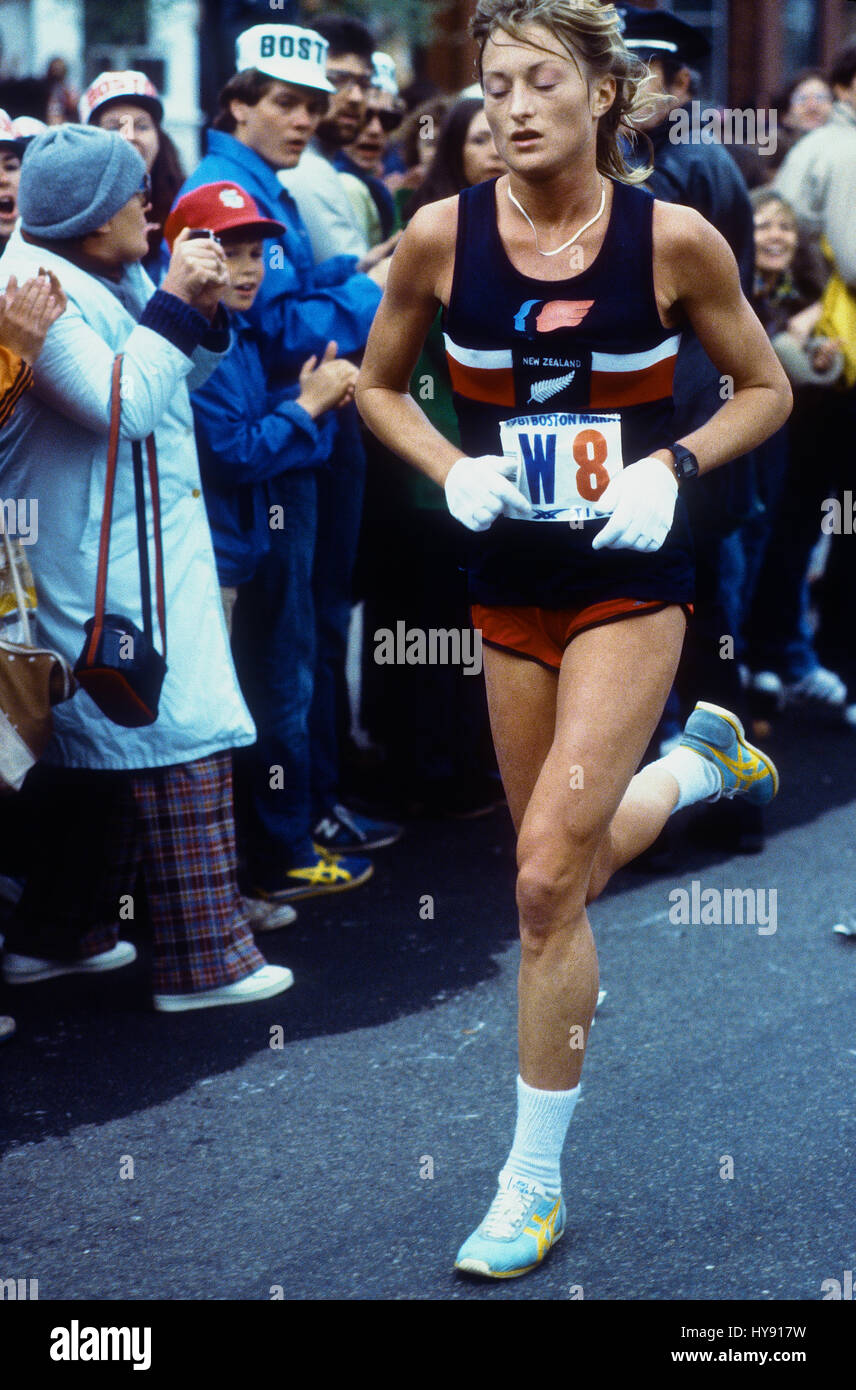 Allison Roe (NZL) winner of the 1981 Boston Marathon Stock Photo - Alamy