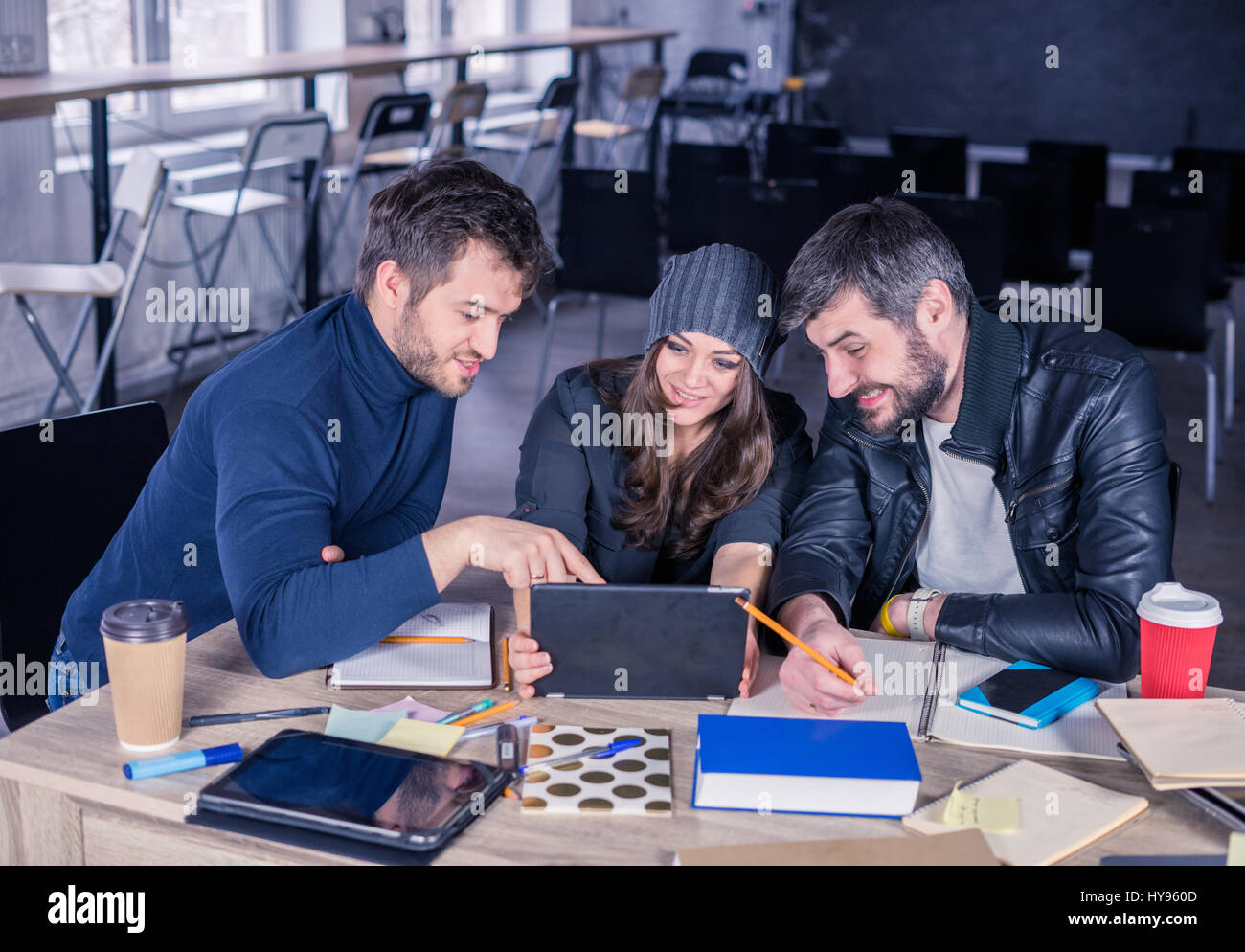 Video business people working together hi-res stock photography and ...