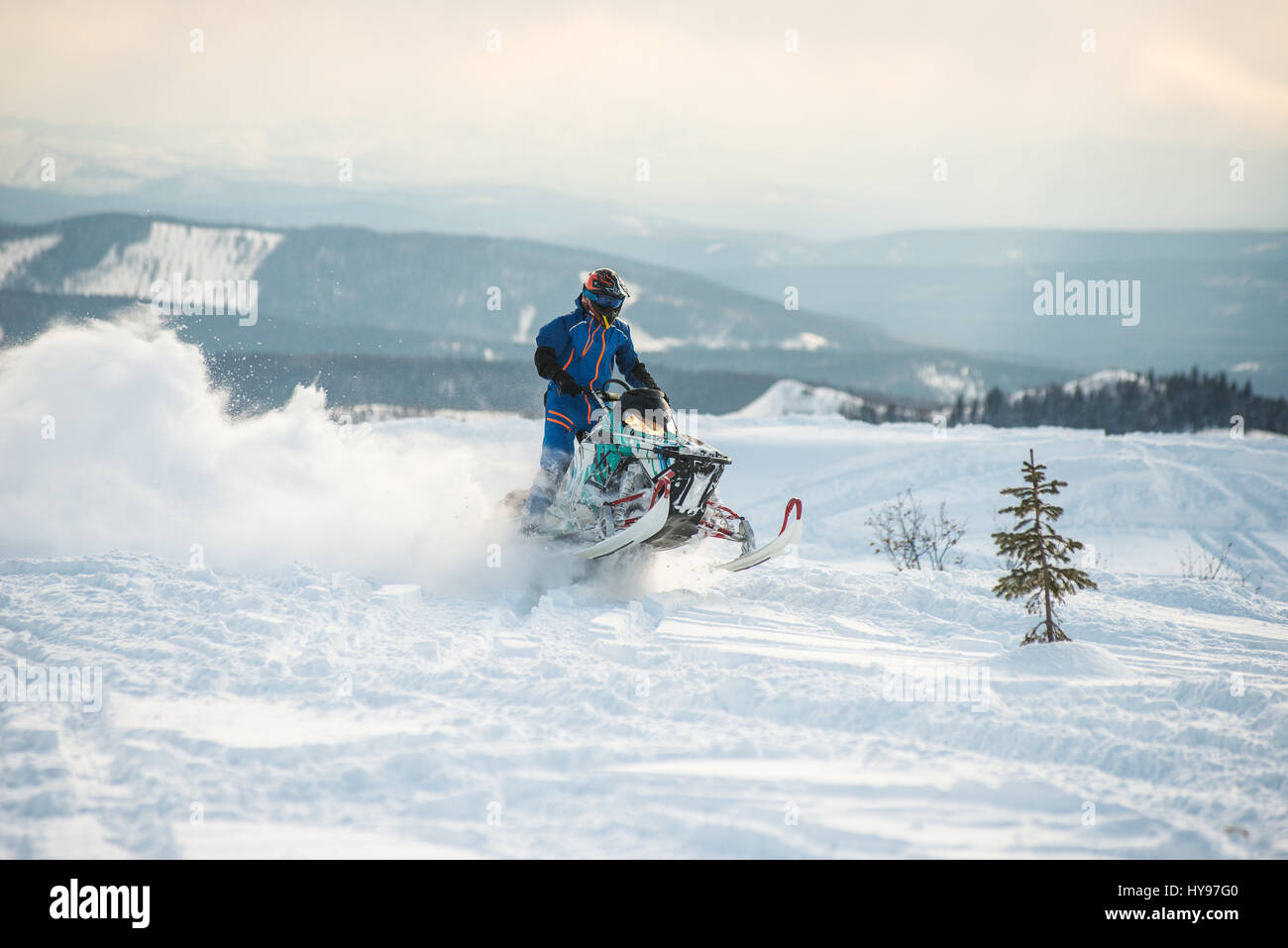 Snowmobile motion hi-res stock photography and images - Alamy