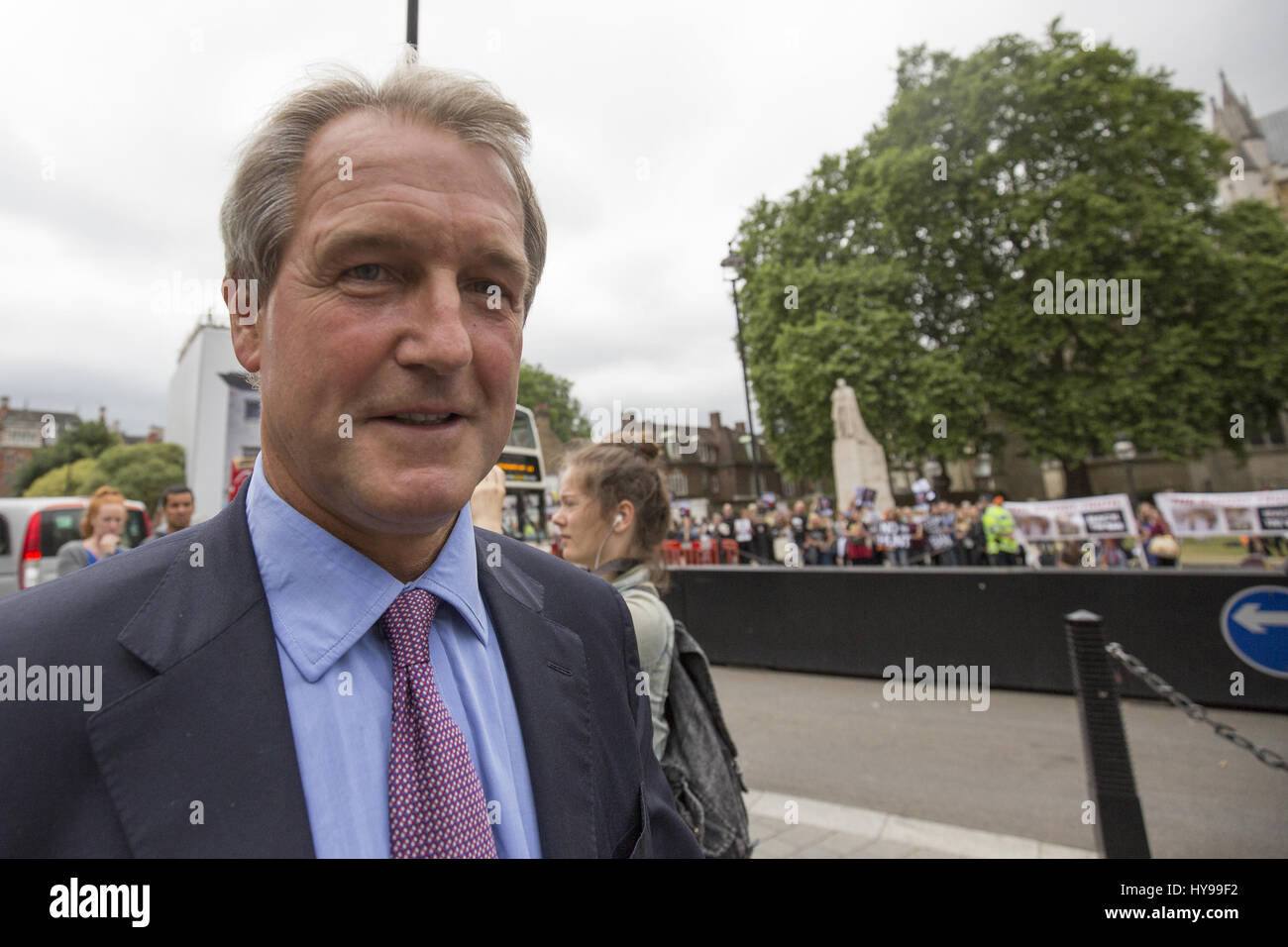 Owen Paterson High Resolution Stock Photography and Images - Alamy
