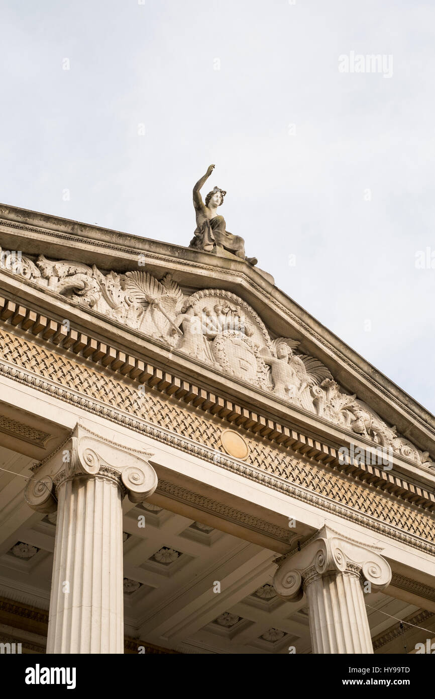 The Pedimented façade of the Ashmolean Museum, Oxford, England, United ...