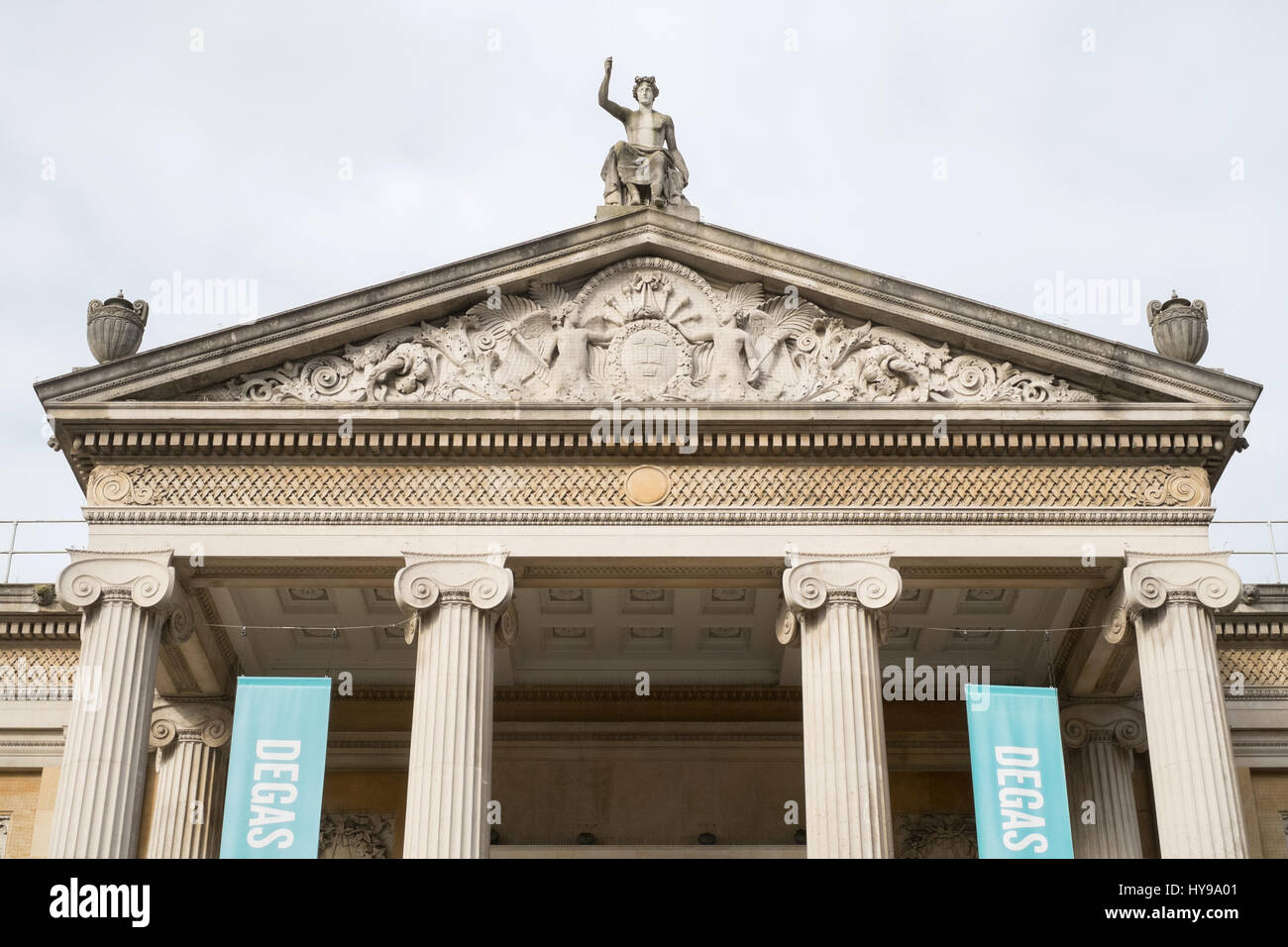 The Pedimented façade of the Ashmolean Museum, Oxford, England, United ...