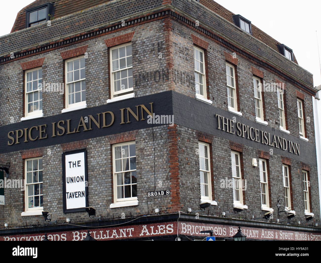 The Spice Island Inn. A traditional British Pub located in Portsmouth ...