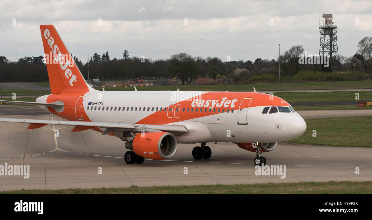 London Stansted airport; Easyjet Airbus A319 - MSN 3788 Stock Photo - Alamy