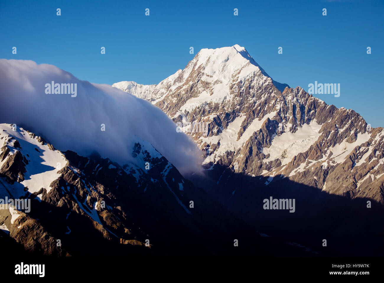 Aoraki mount cook new zealand alps hi-res stock photography and images ...