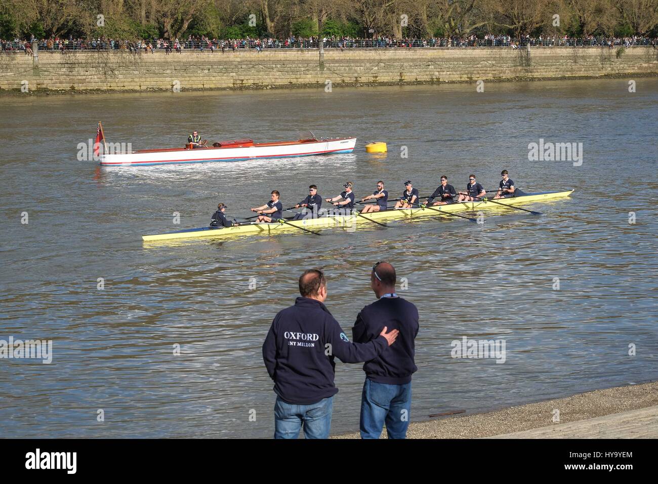 London, UK. 2nd Apr, 2017. Oxford's reserve team Isis take to the water ...