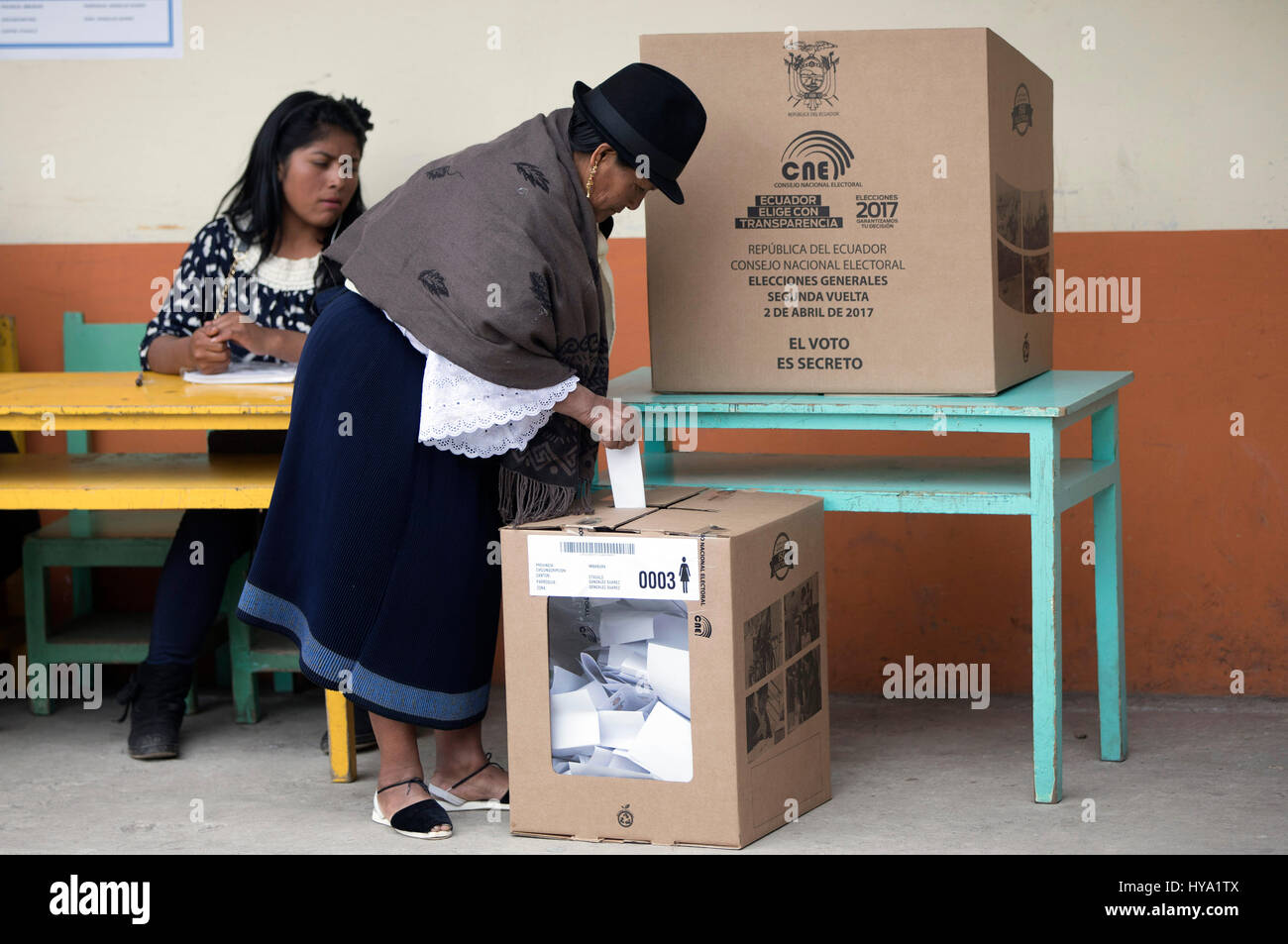 Ecuadorian party hi-res stock photography and images - Alamy