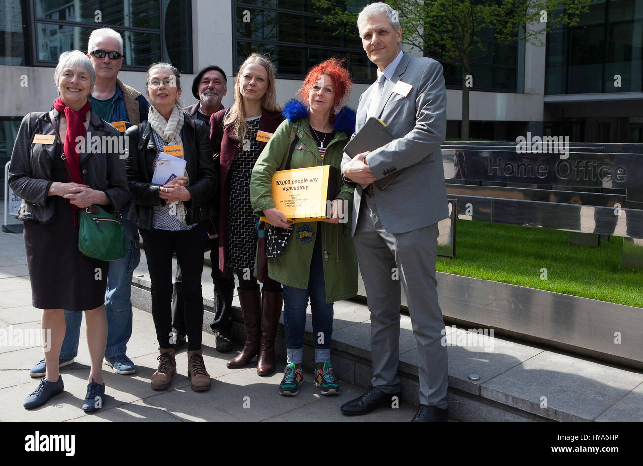 Neil finer hi-res stock photography and images - Alamy