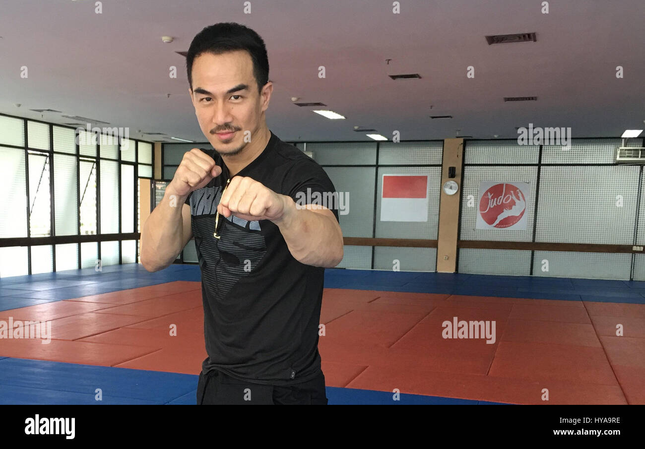 Jakarta, Indonesia. 25th Oct, 2016. Indonesian actor Joe Taslim ...