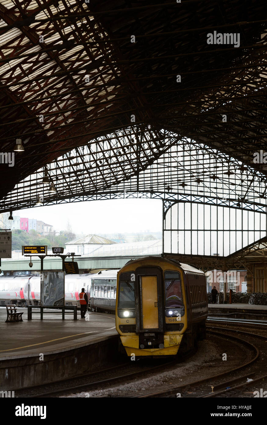 Great western main line bristol hi-res stock photography and images - Alamy