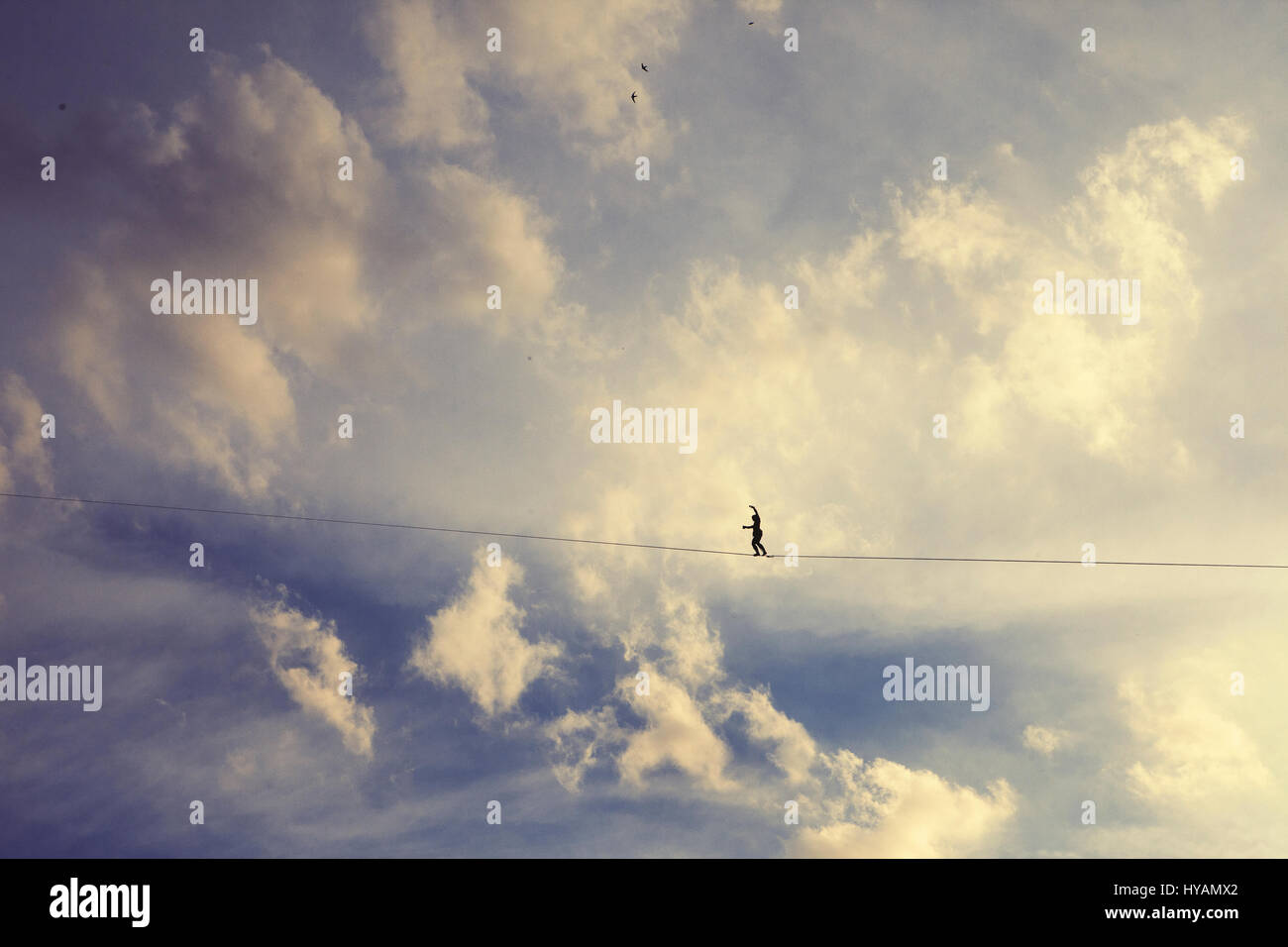 Slackliners hi-res stock photography and images - Alamy