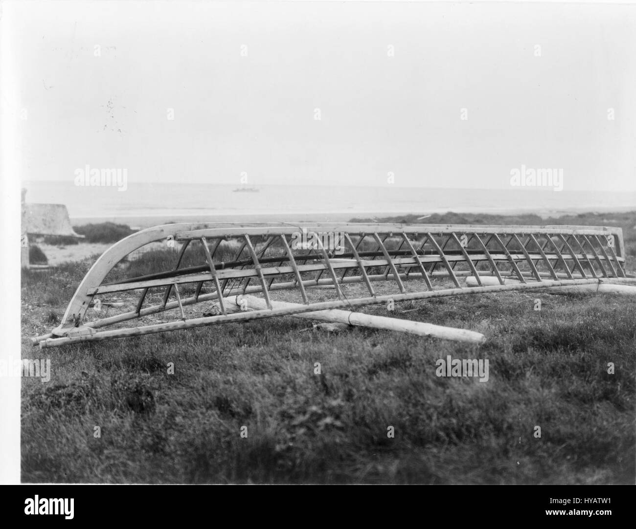 Umiak history hi-res stock photography and images - Alamy