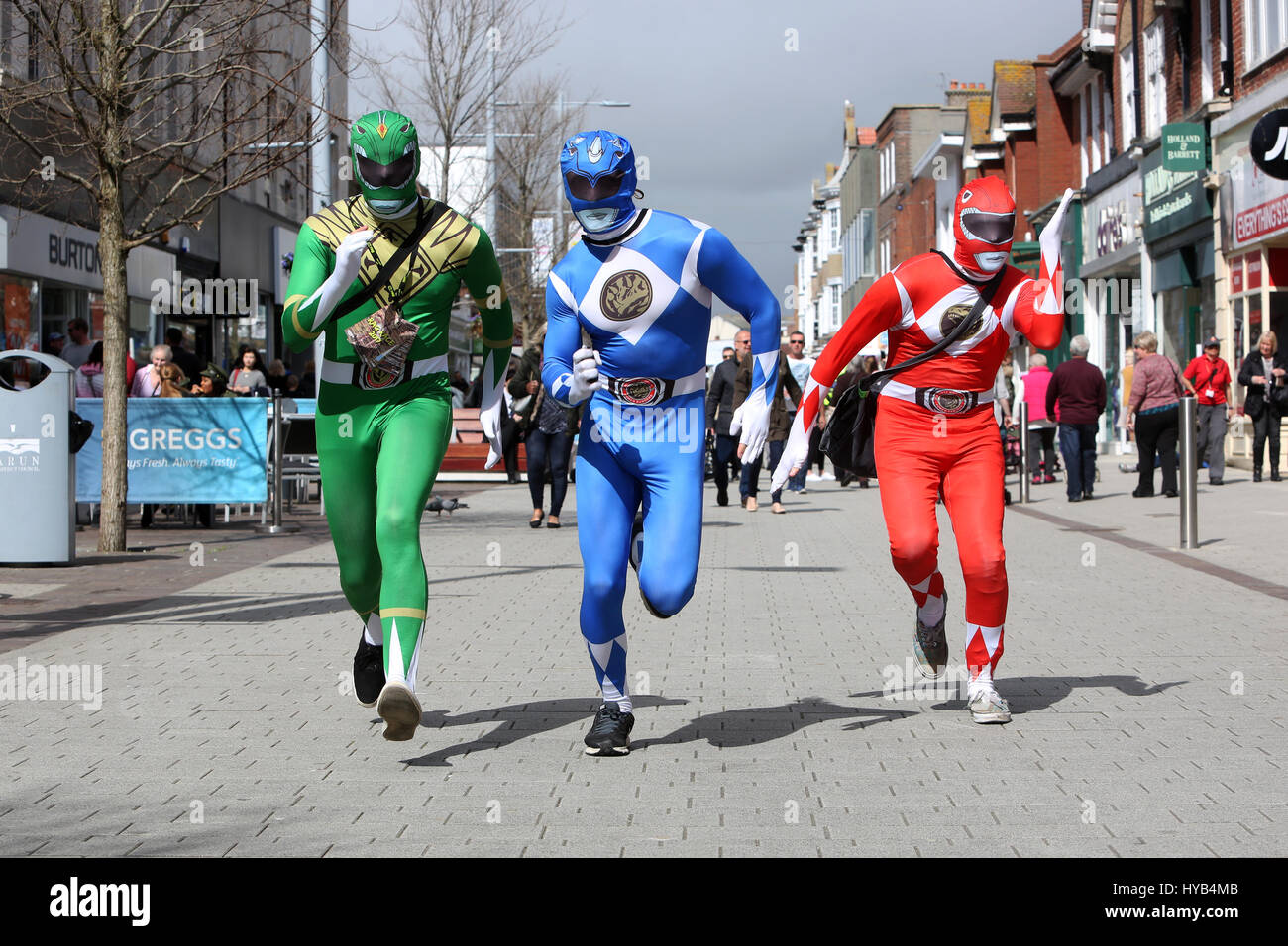 Chichester University's charity pub crawl the 'RAG Race' pictured ...