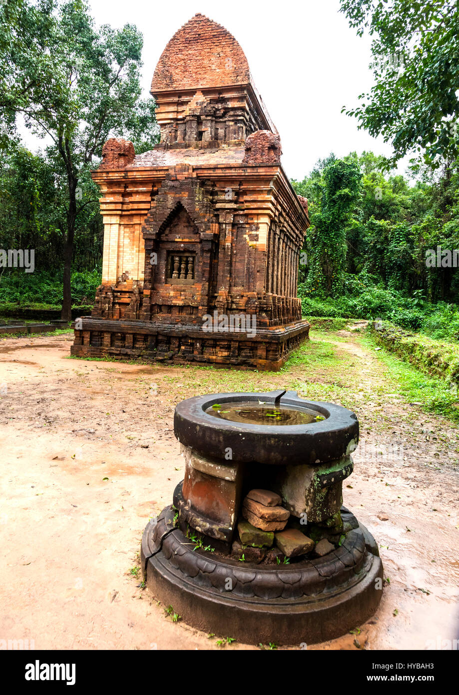 Hindu ruins hi-res stock photography and images - Alamy