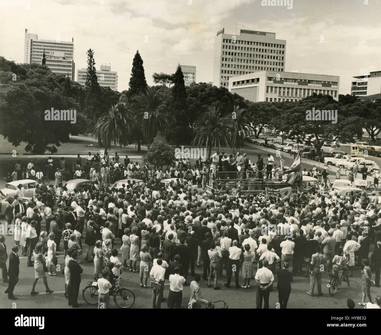 Crowd in Cecil Square to watch Lord Graham, Salisbury, Rhodesia Stock ...
