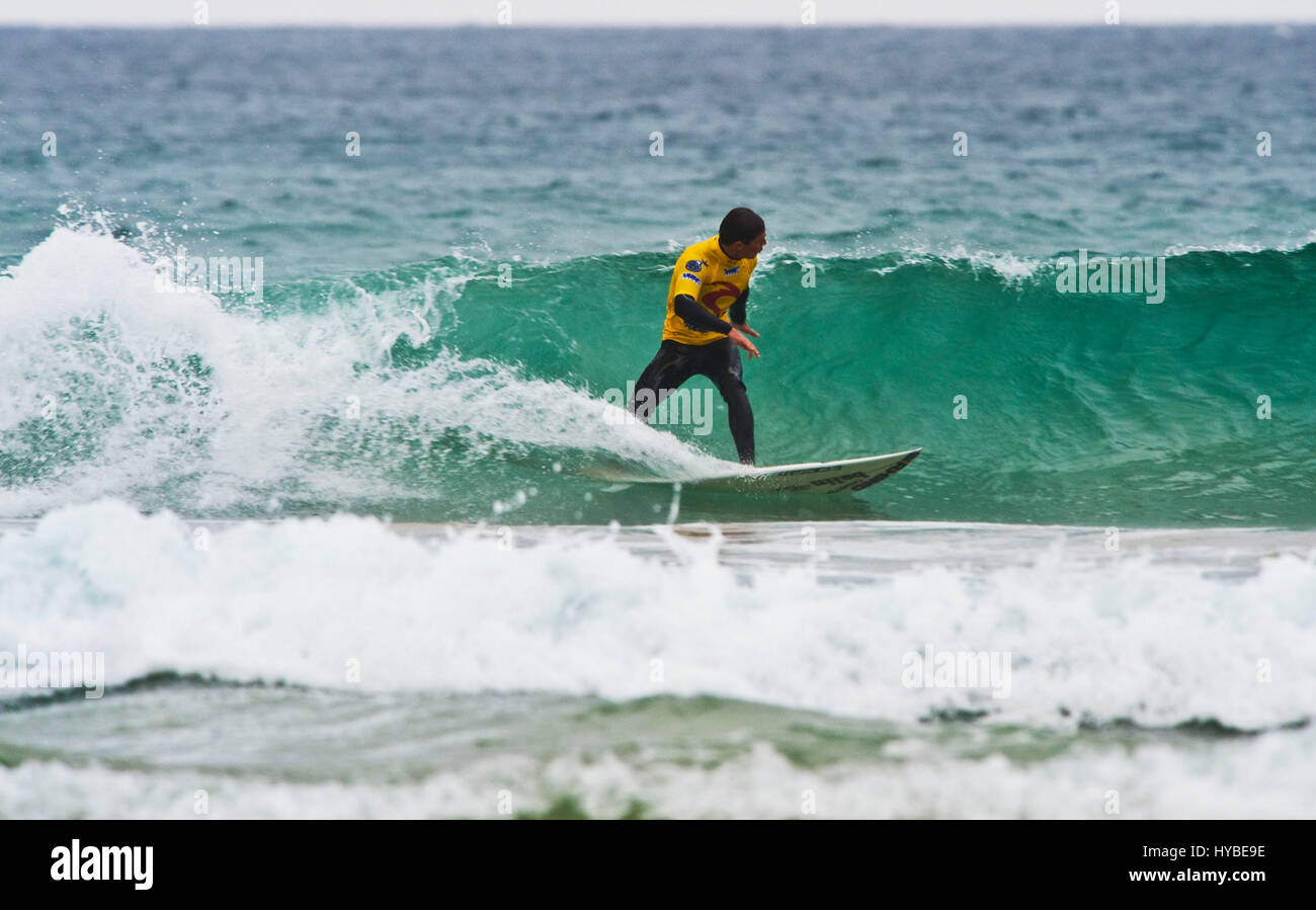 Cutting through wave hi-res stock photography and images - Alamy