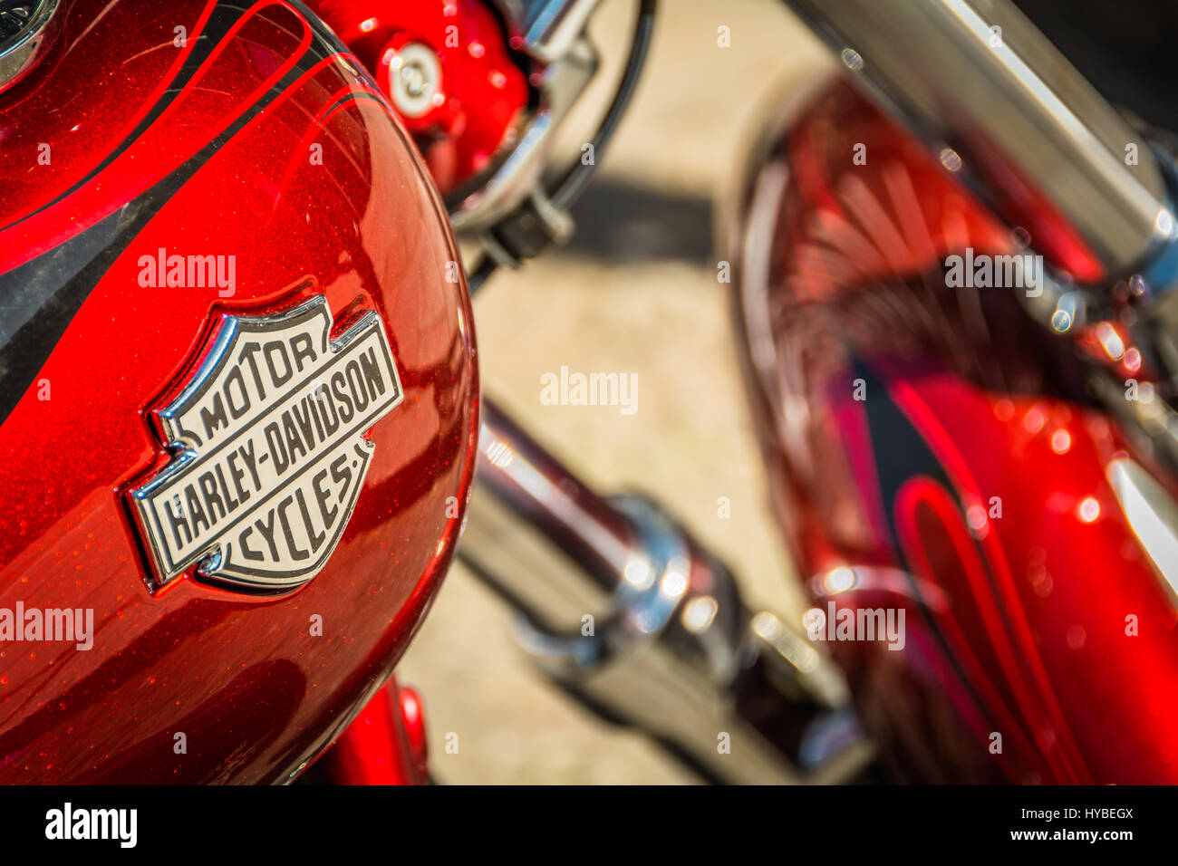 Harley davidson motorcycle logo hi-res stock photography and images - Alamy