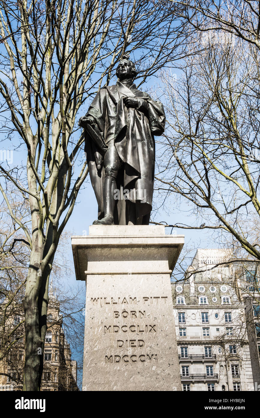 Statue william pitt hi-res stock photography and images - Alamy