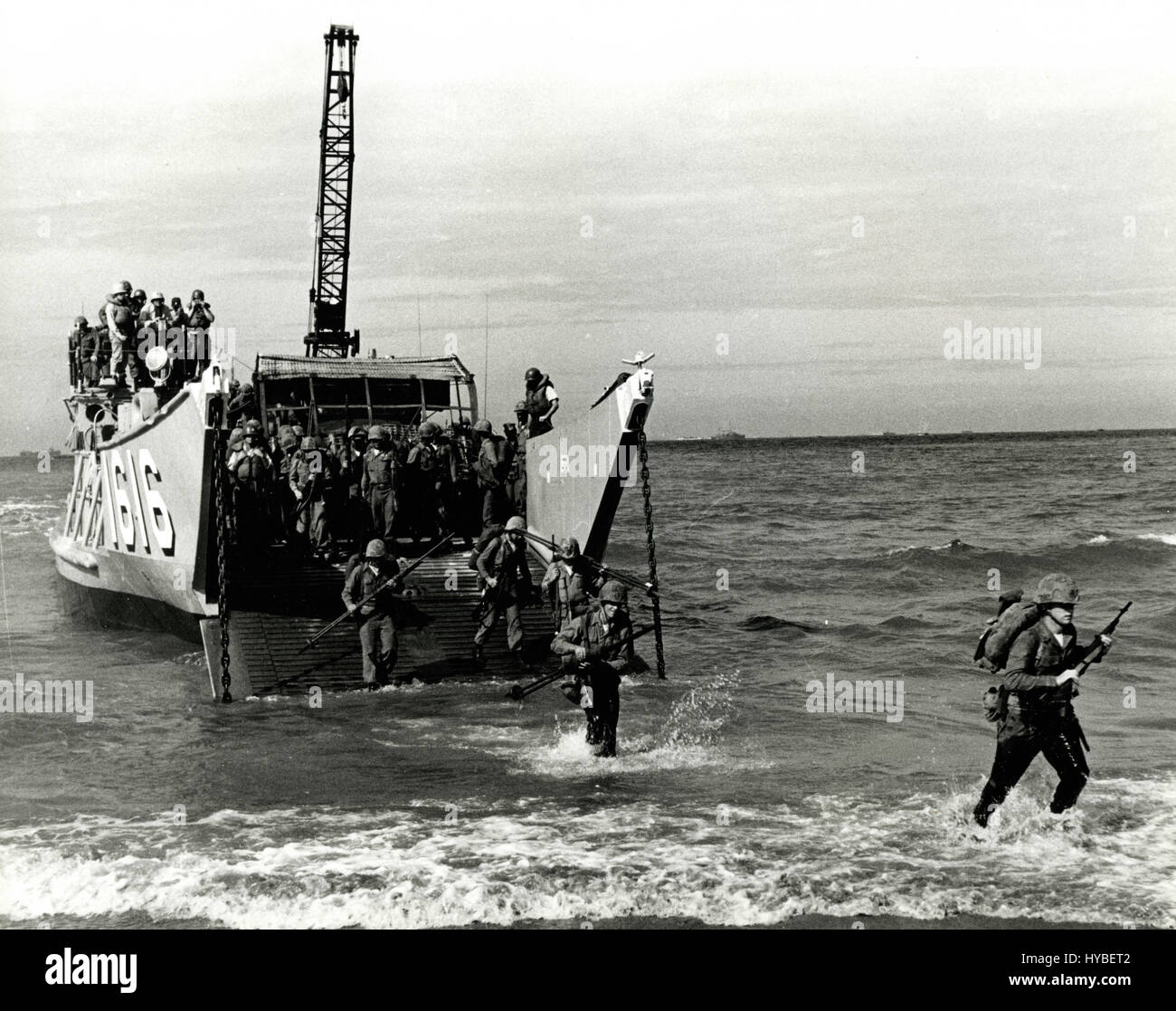 Marines 1960s hi-res stock photography and images - Alamy