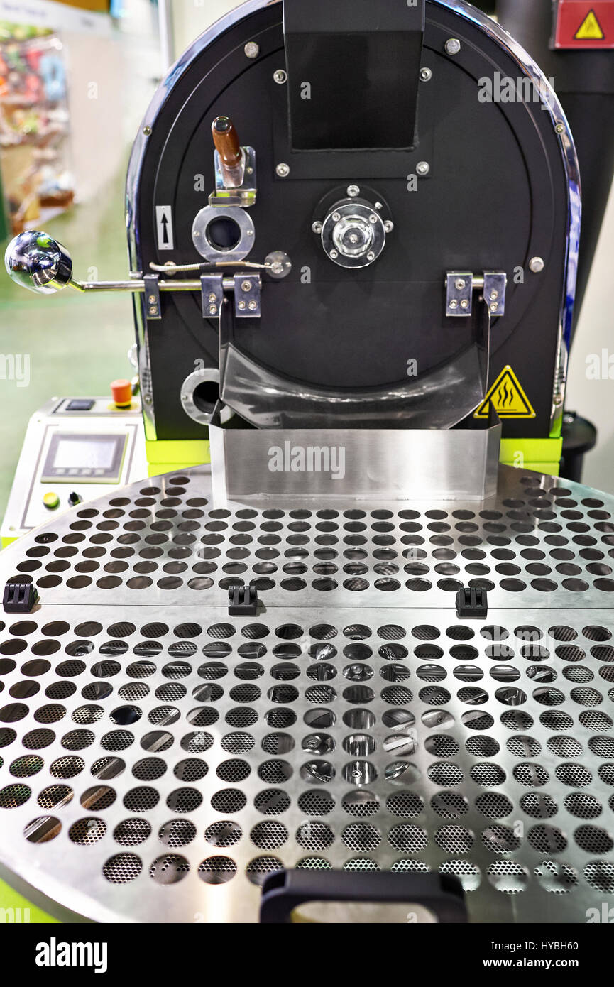 Roaster hi-res stock photography and images - Alamy