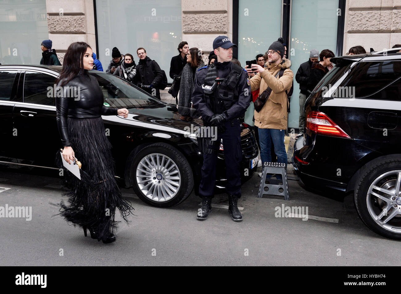 French police on traffic duty hi-res stock photography and images - Alamy