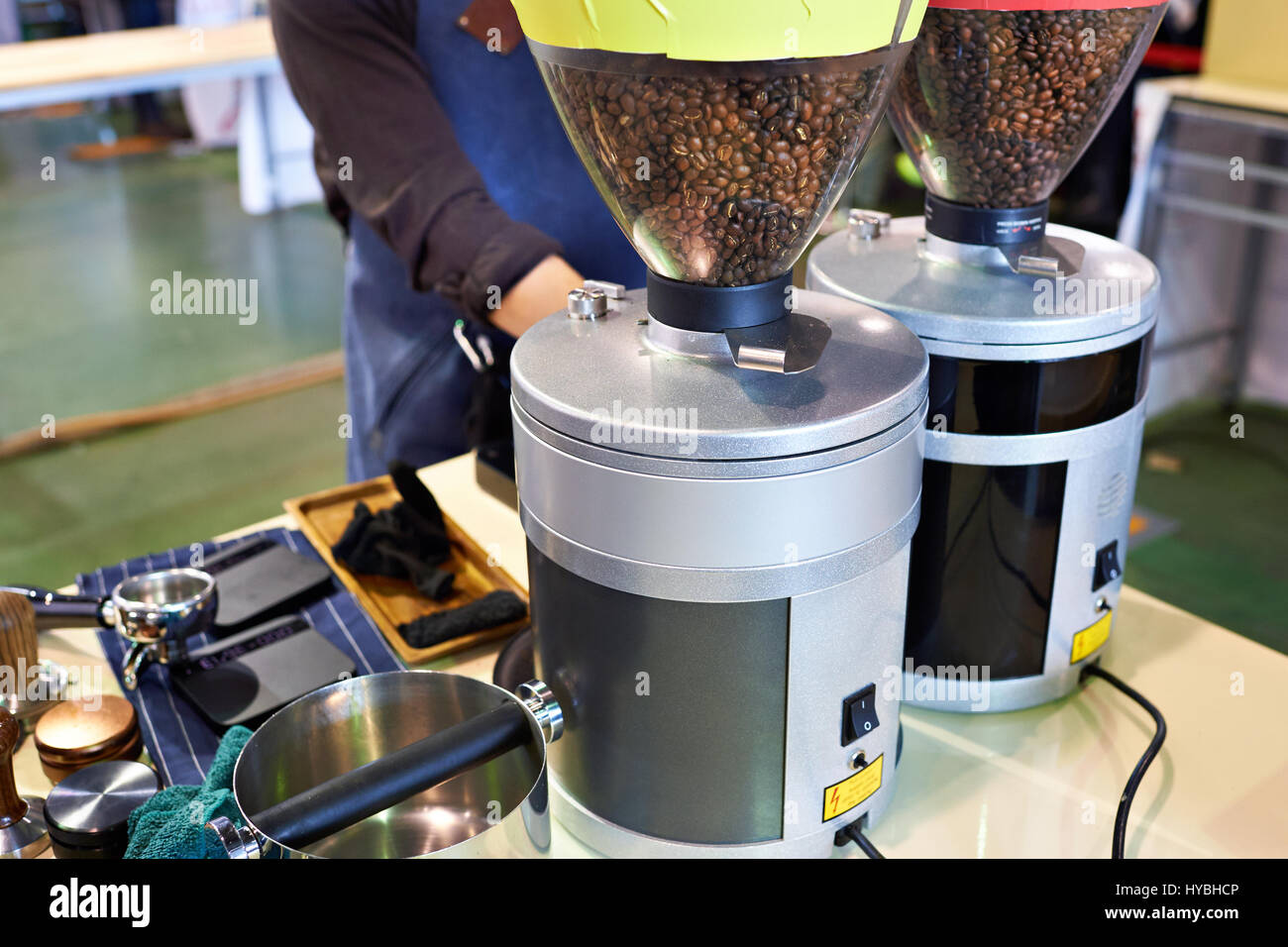 Busy working coffee machine hi-res stock photography and images - Alamy